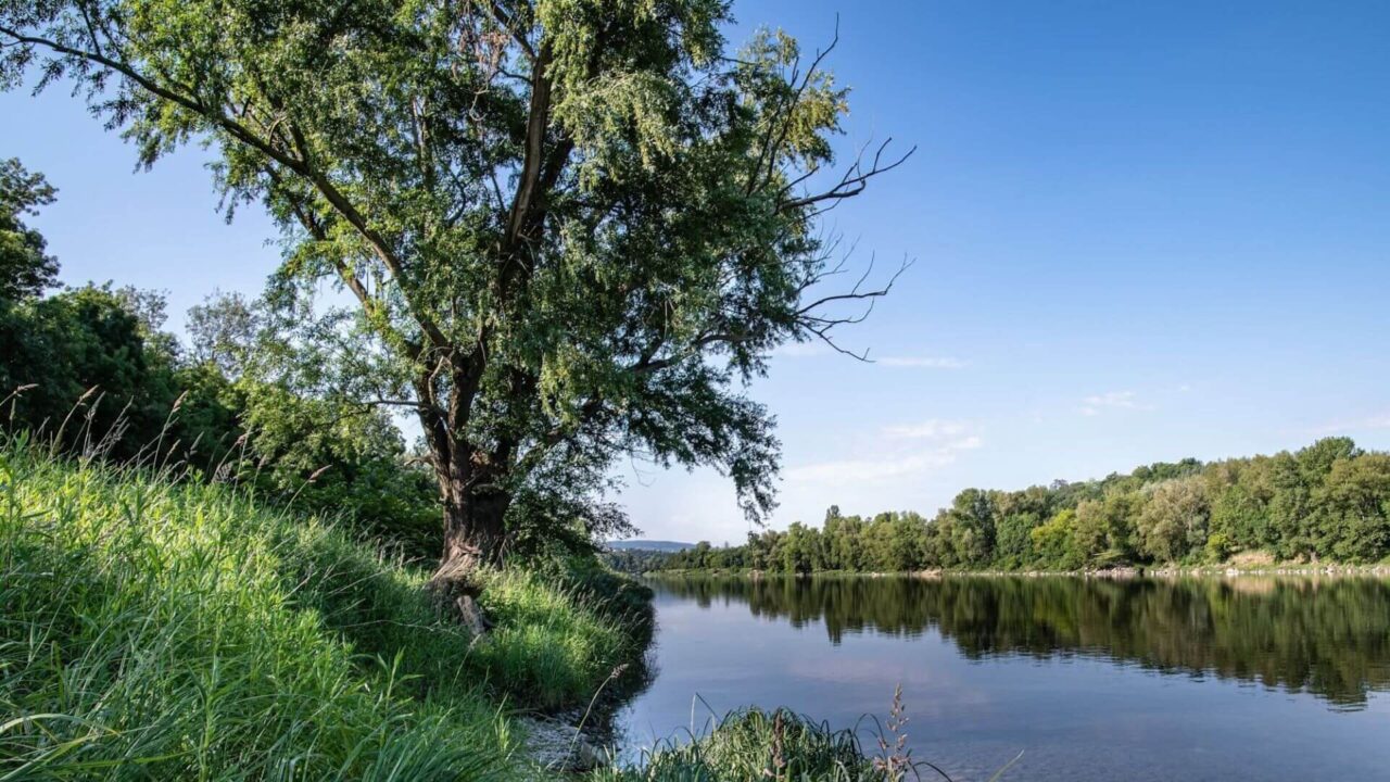 10 Best Places to Kayak in France: Scenic Rivers, Lakes & Coastlines ...